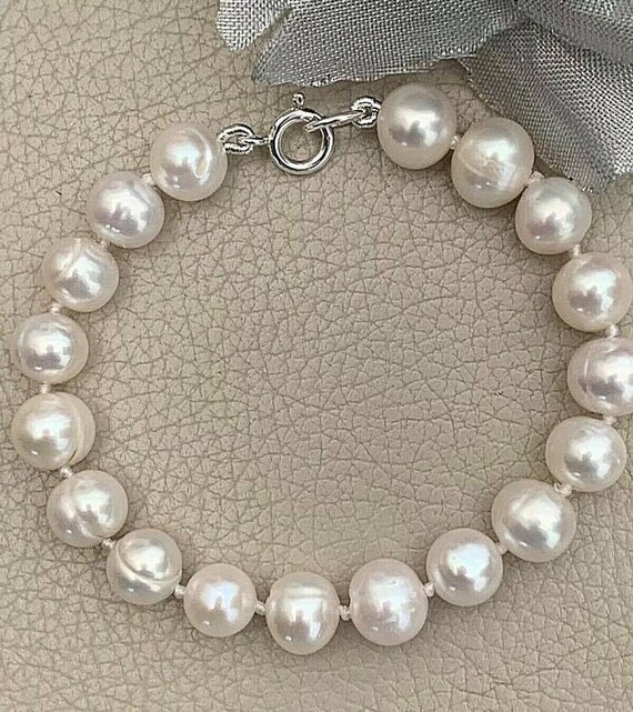 Pearl bracelet real store