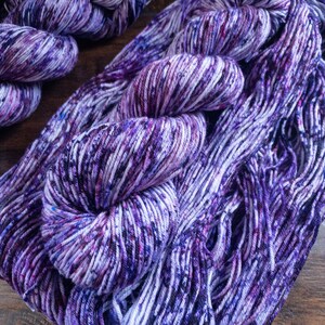 Geode Amethyst Purple Super Speckled Hand Dyed Yarn, Sock Fingering DK ...