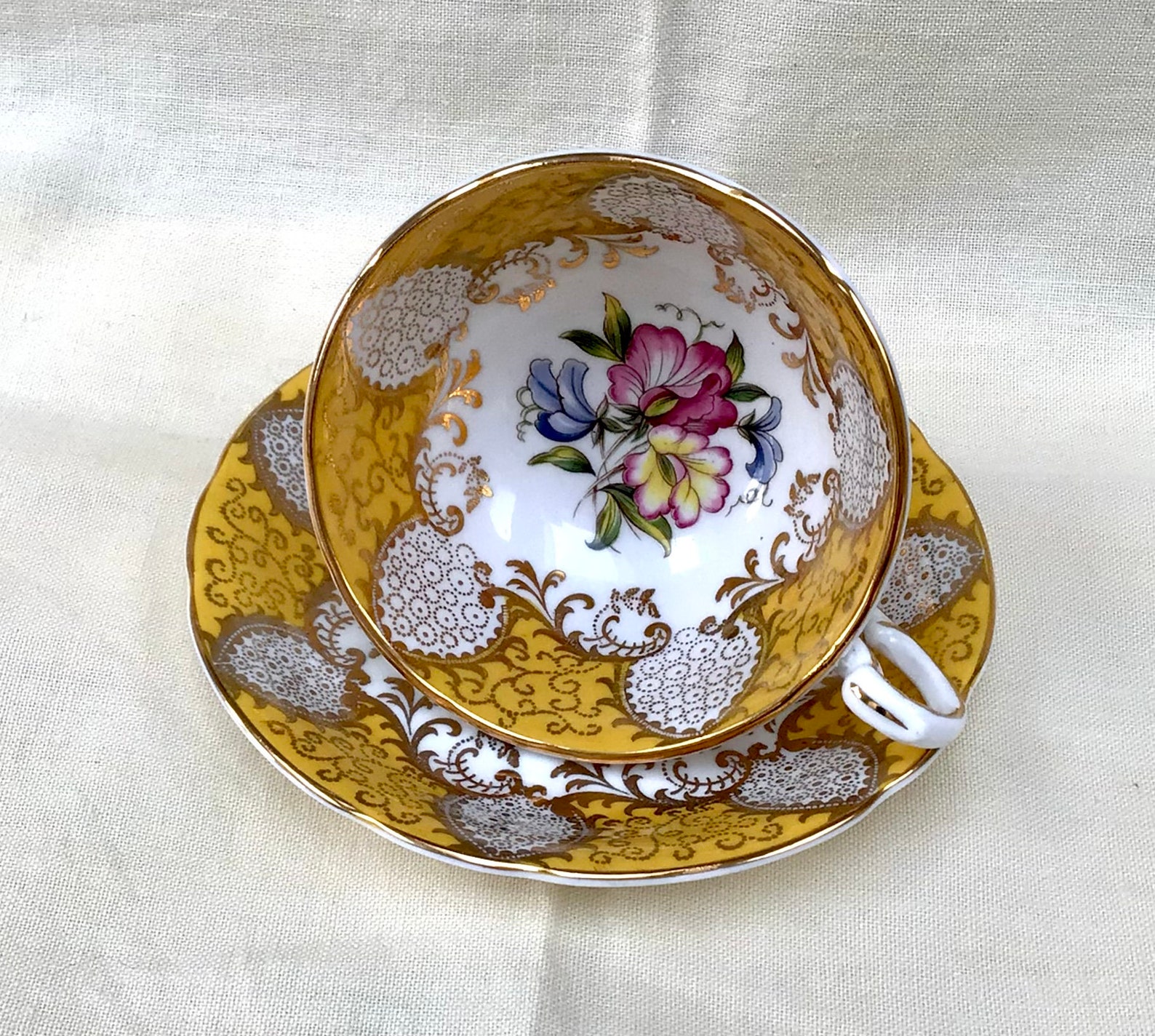 Paragon Vintage 1960s Yellow and Gold Floral Oleander Shape - Etsy