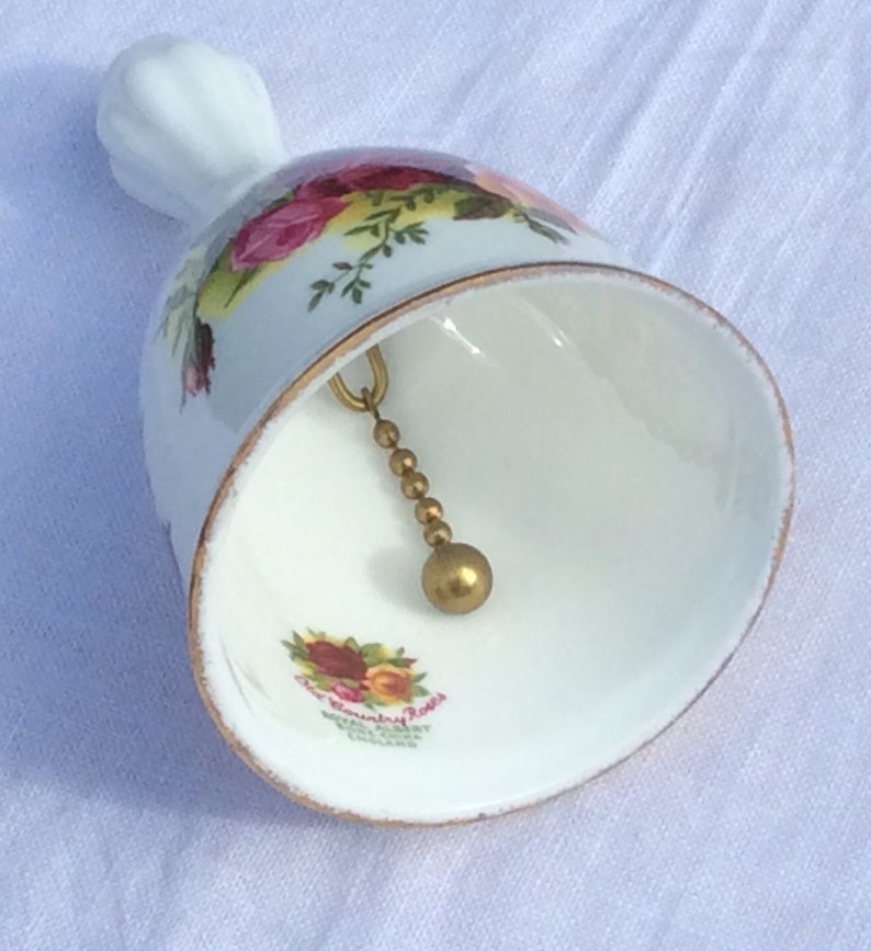 Royal Albert Old Country Roses Bell: Fine Bone China Collectible, Gift ...