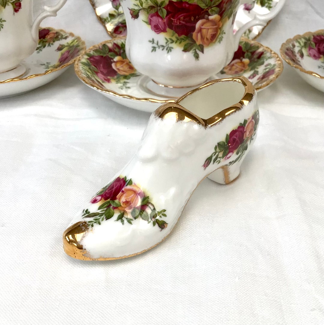 Royal Albert Old Country Roses Bone China Shoe Ornament, Mothers Day ...