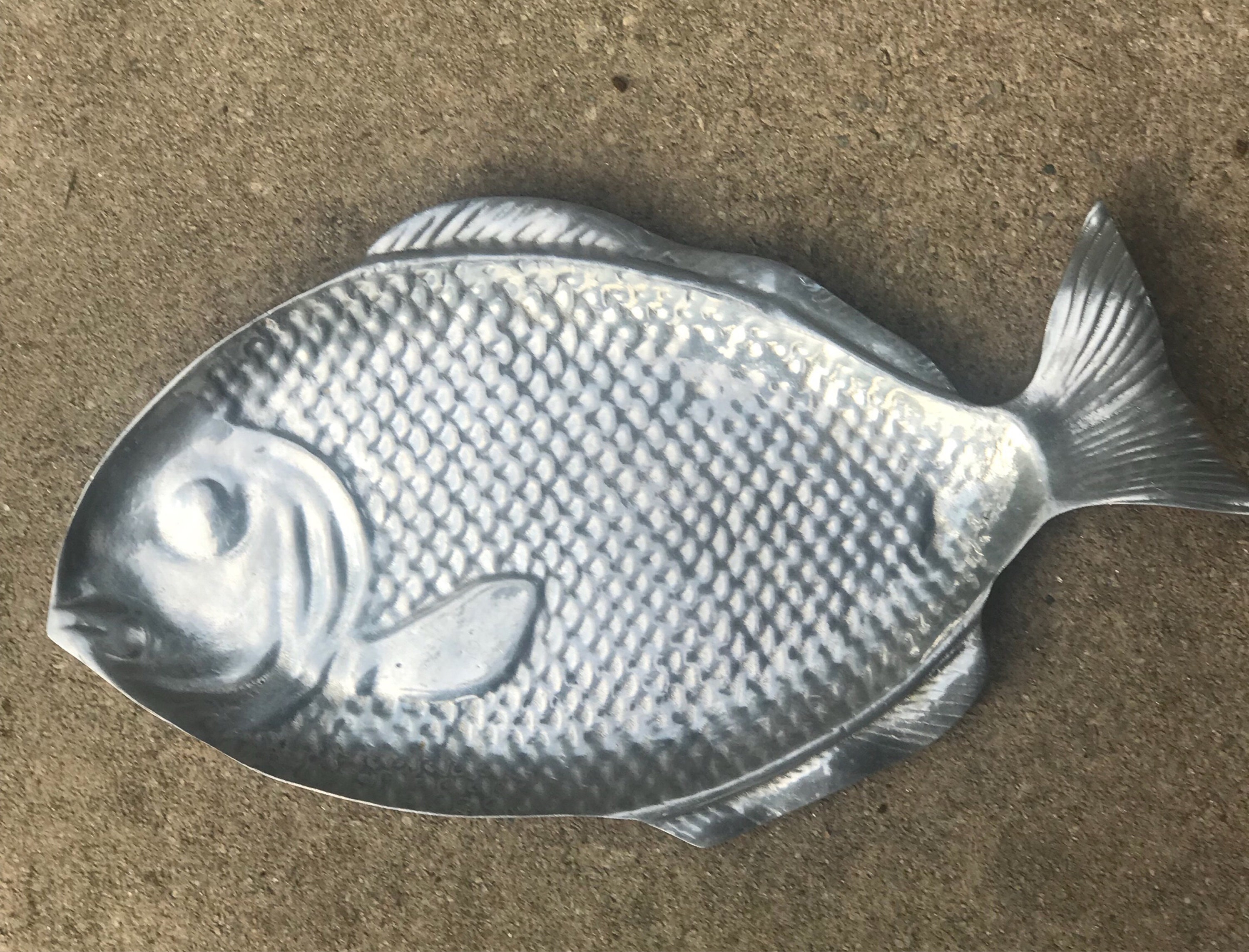 Made by Old Town Imports in India. Vintage Large Aluminum Seafood Fish ...