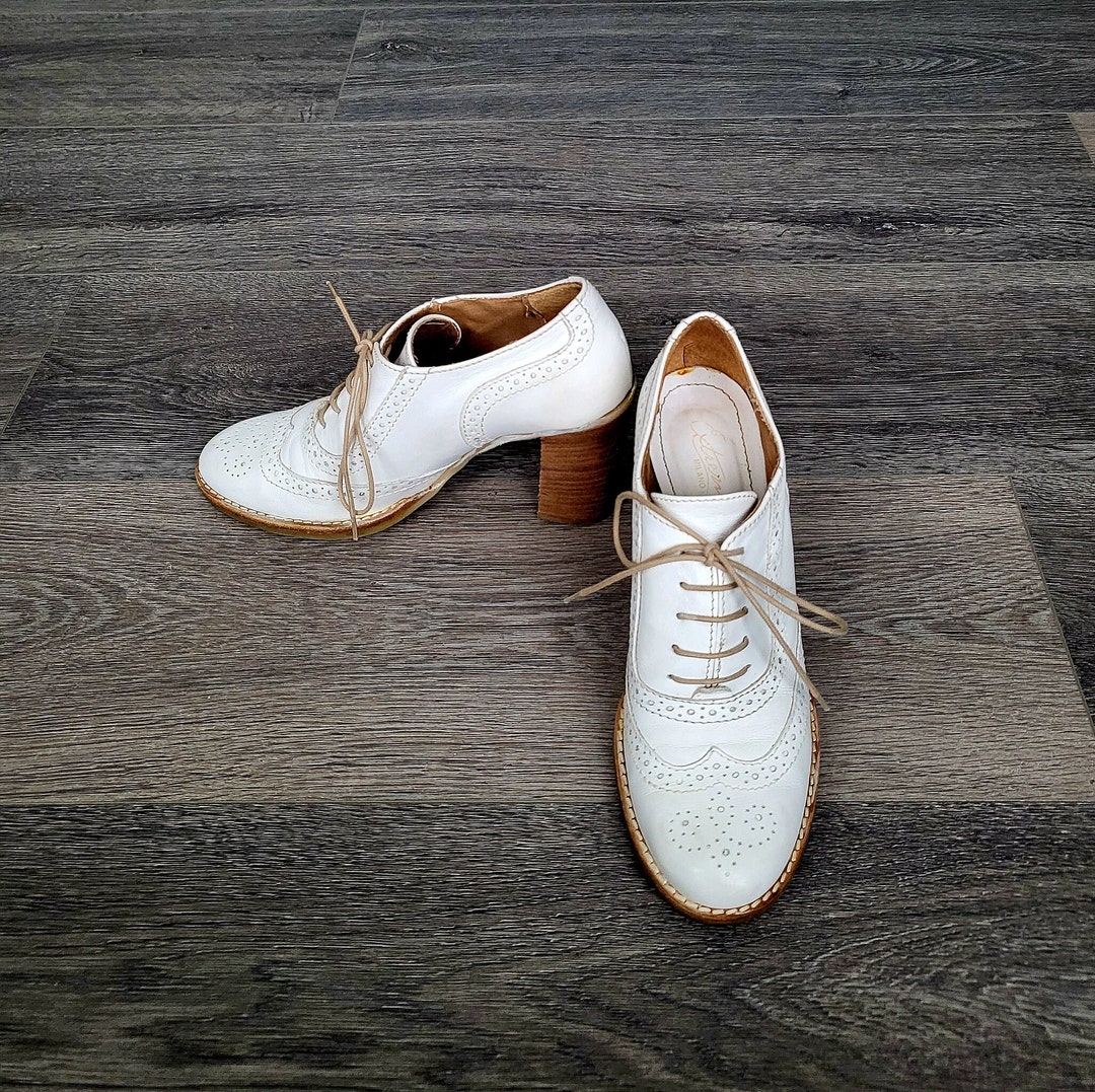 Vintage White Lace up Leather Shoes Size 38 EU Women Heeled Brogue ...