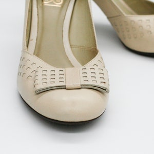 Handcrafted All Leather Pumps in off White / Decorated Toe Caps / High ...