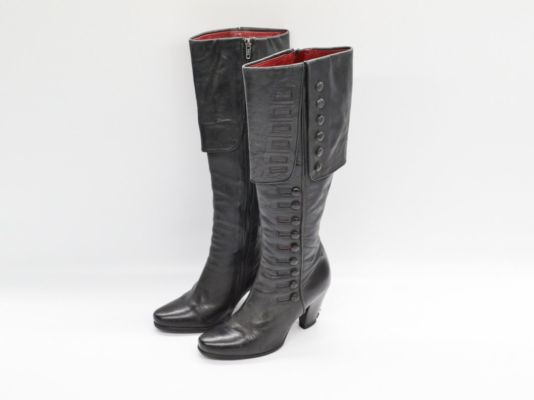 Leather Victorian Style Zipped Knee Boots in Black Pointy Toe Coned ...