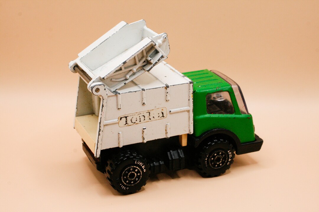 Vintage Trash Collection Vehicle | Collectible Diecast Garbage Truck ...