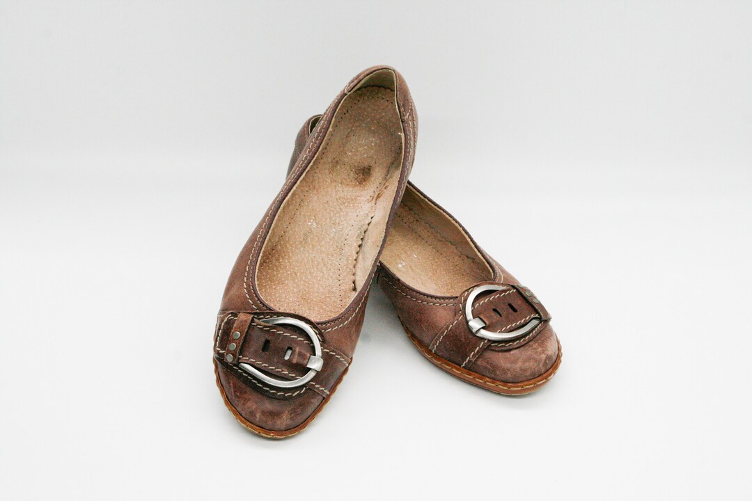 Vintage Leather Loafers Pumps in Cedar Brown | Low Heel Chunky Buckle ...