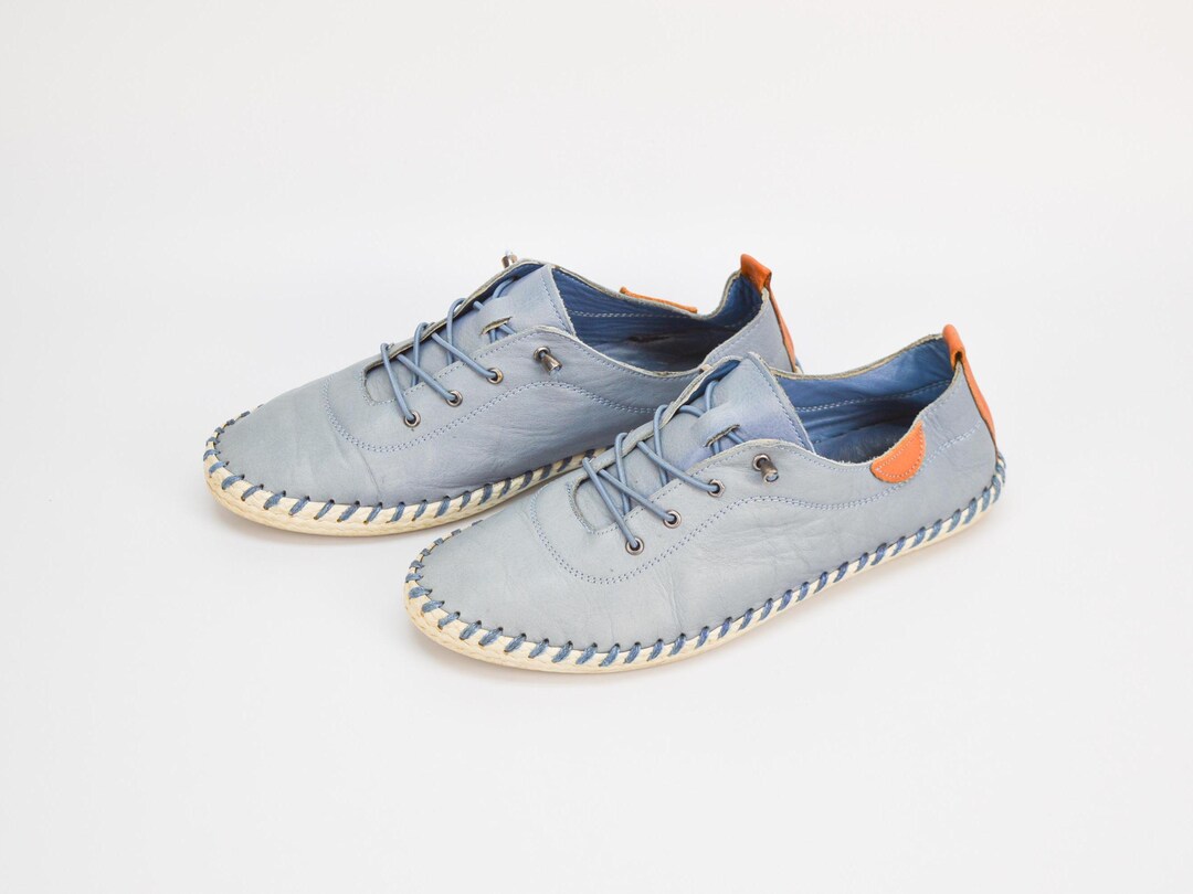 Zapatillas de piel vintage Lunar: azul cielo con cordones, talla 38 ...