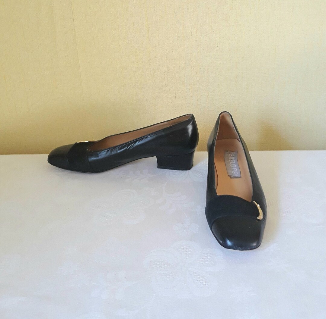 Vintage Black Leather Shoes / Spanish Loafers With Low Heels / Women ...