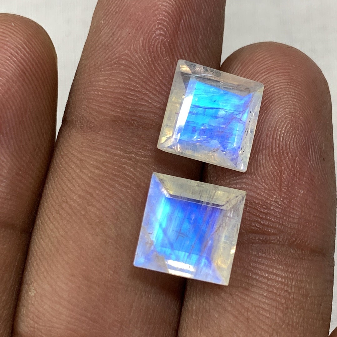 Rainbow Moonstone: Blue Flashy Square Gemstone, 10MM, 9 Ct (2 Pieces ...