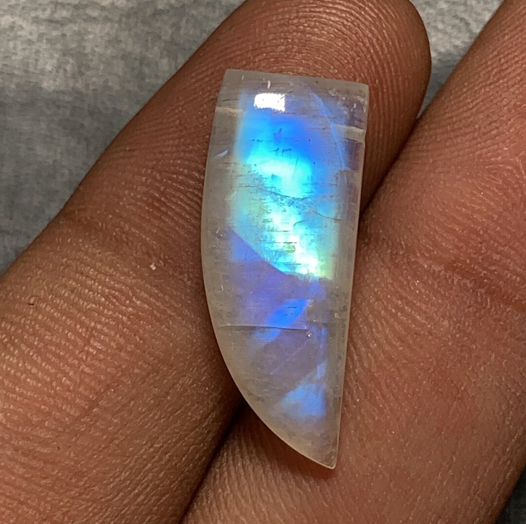 Tiger Nail Shape 4A Quality Blue Fire Natural Rainbow Moonstone, 1 ...