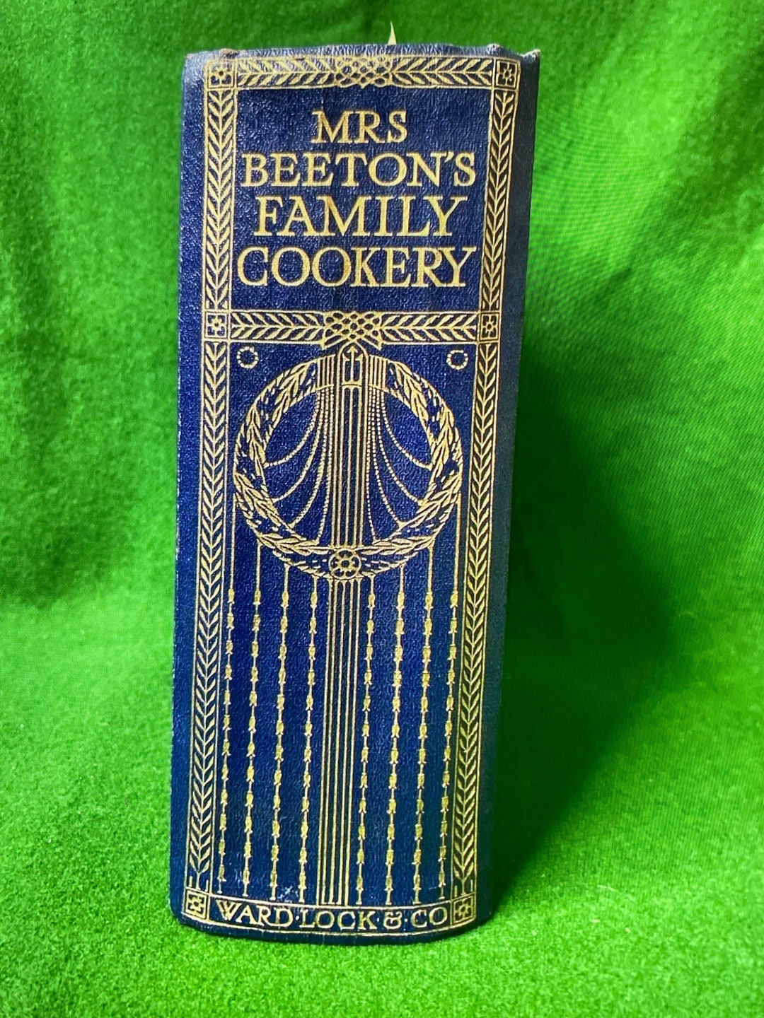 Antique Mrs Beetons Household Management and Cookery Book Early 1900s A ...