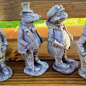 Wind in the Willows - 4 Sculptures Features Ratty, Moley, Toad and Mr ...