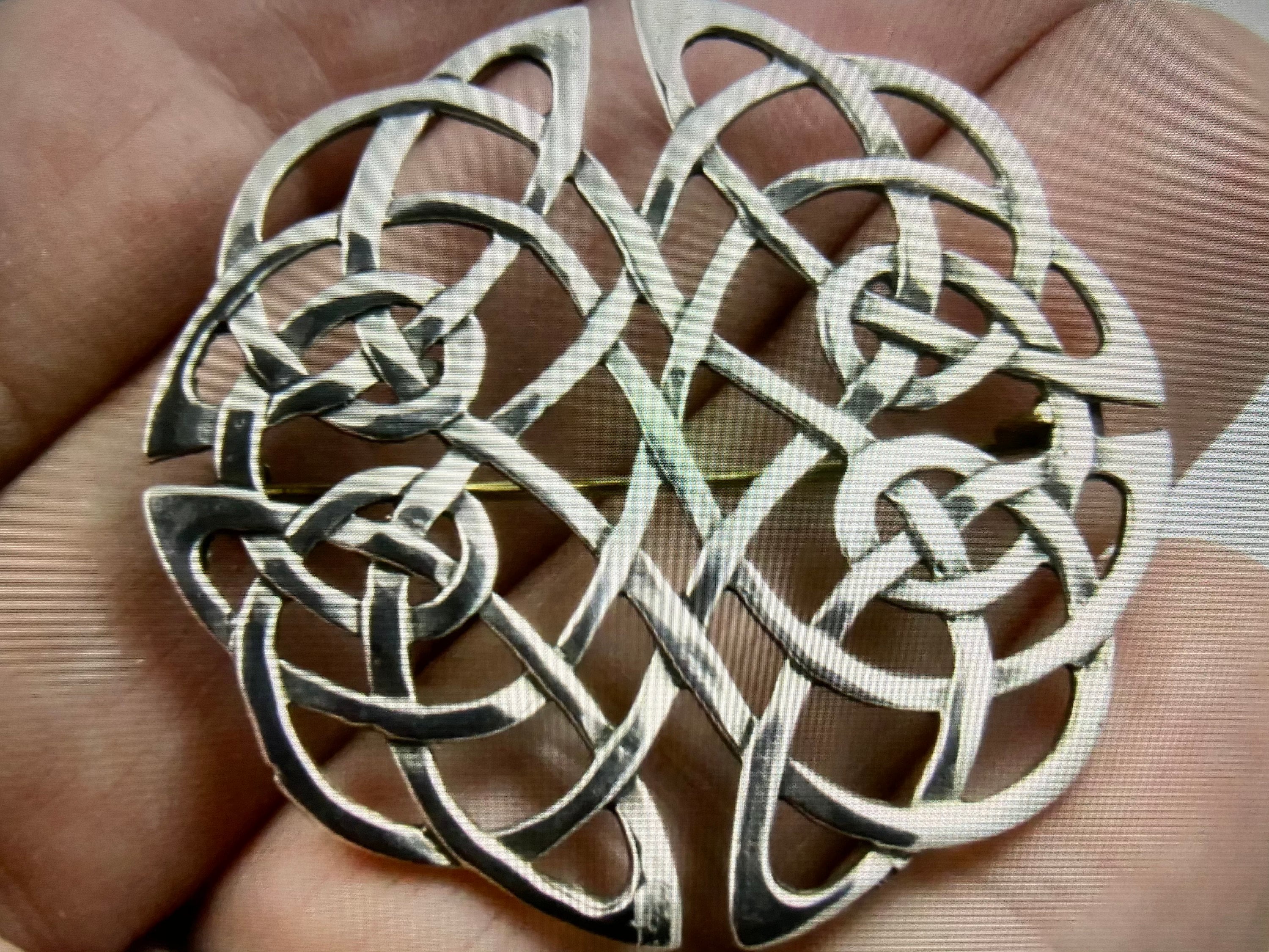 Vintage Sterling Silver Scottish Celtic Design Brooch - Boxed