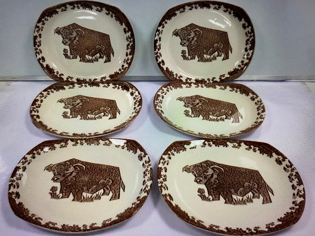 Vintage English Ironstone Beefeater Brown Fergus the Bull Steak Plates ...