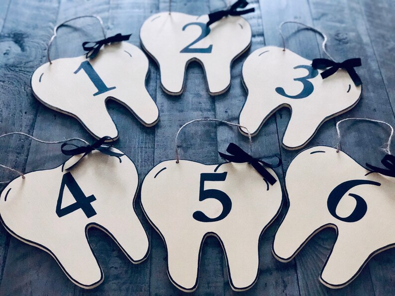 Tooth Door Hanger / Teeth / Dental Hygiene / Dentist Office / - Etsy