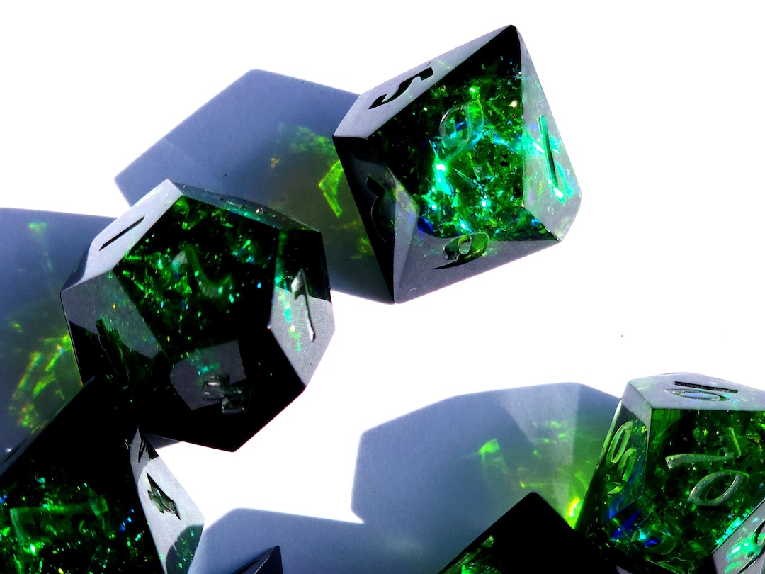 Acid Arrow custom Paint Green and Black Handmade Sharp Edge Resin Dice ...