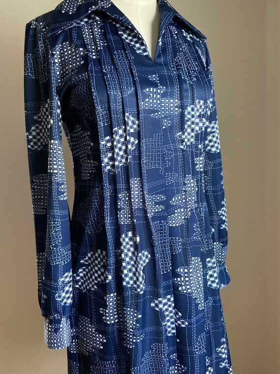 1970s Navy Psychedelic Op Art Novelty Print Checkered… - Gem