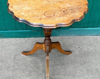 Chippendale Pie Crust Table - Etsy