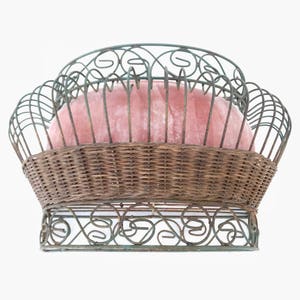 Clay Pot, Wire Wicker Planter,clay Pot Insert, Wall Pocket Planter - Etsy