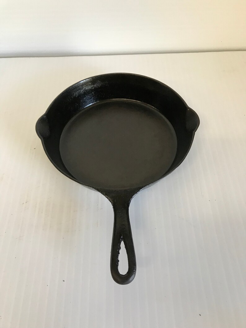 Erie Cast Iron Skillet Erie 7 Very Light Weight - Etsy