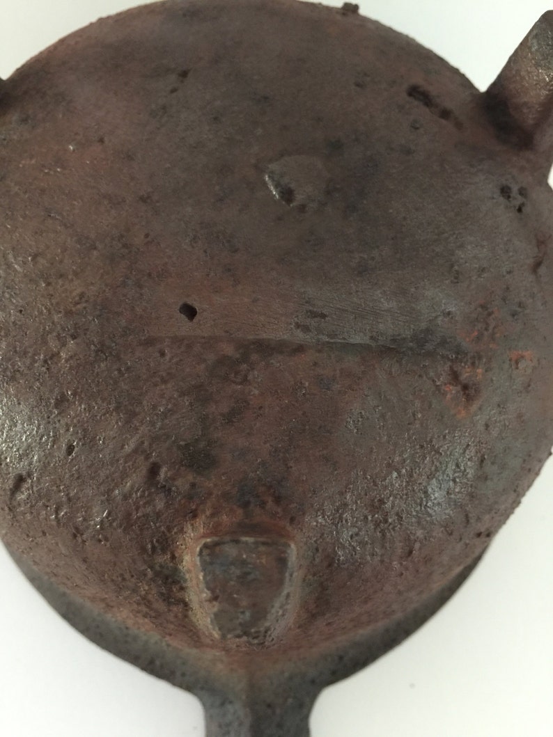 Cast Iron Lead Smelting Pot Makeing Lead Shot or Bullets | Etsy