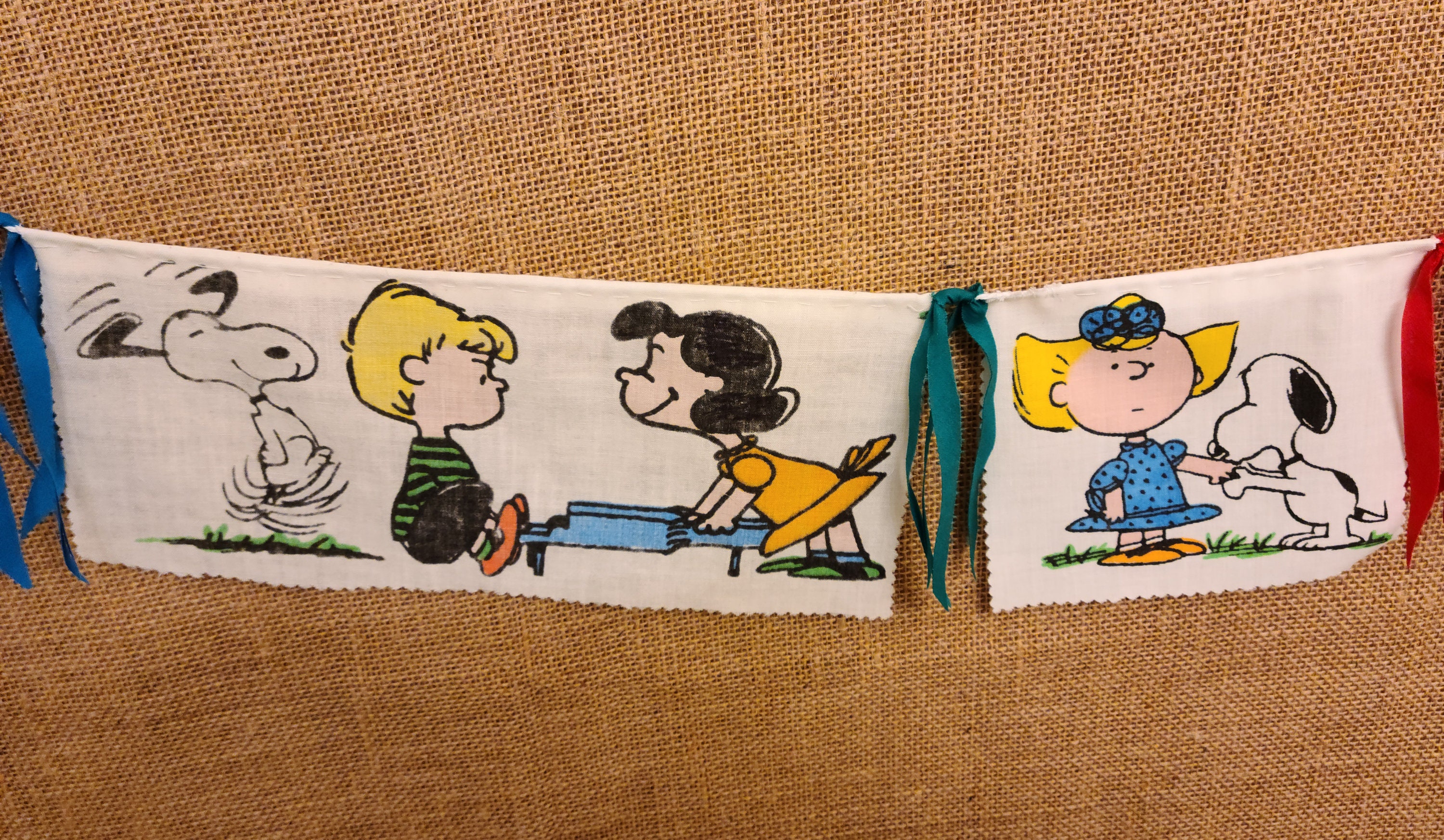 Snoopy and Gang Playtime Banner, 5 Ft., Charlie Brown, Snoopy ...