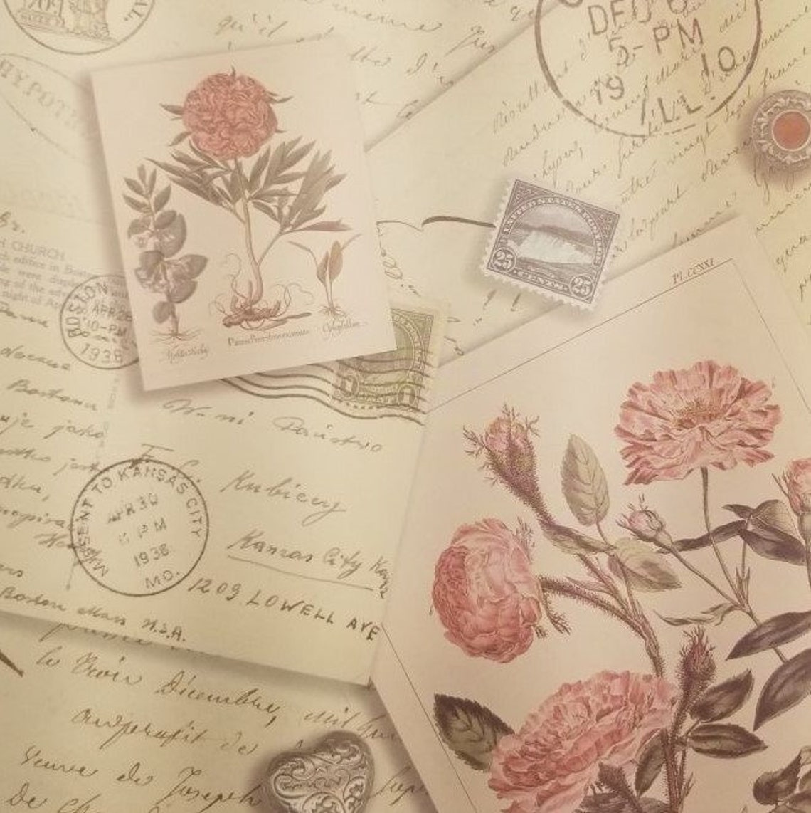 Travel Papers 8 -12x12 Sheets Plus 15 Pieces Travel Scrap, Postcard ...