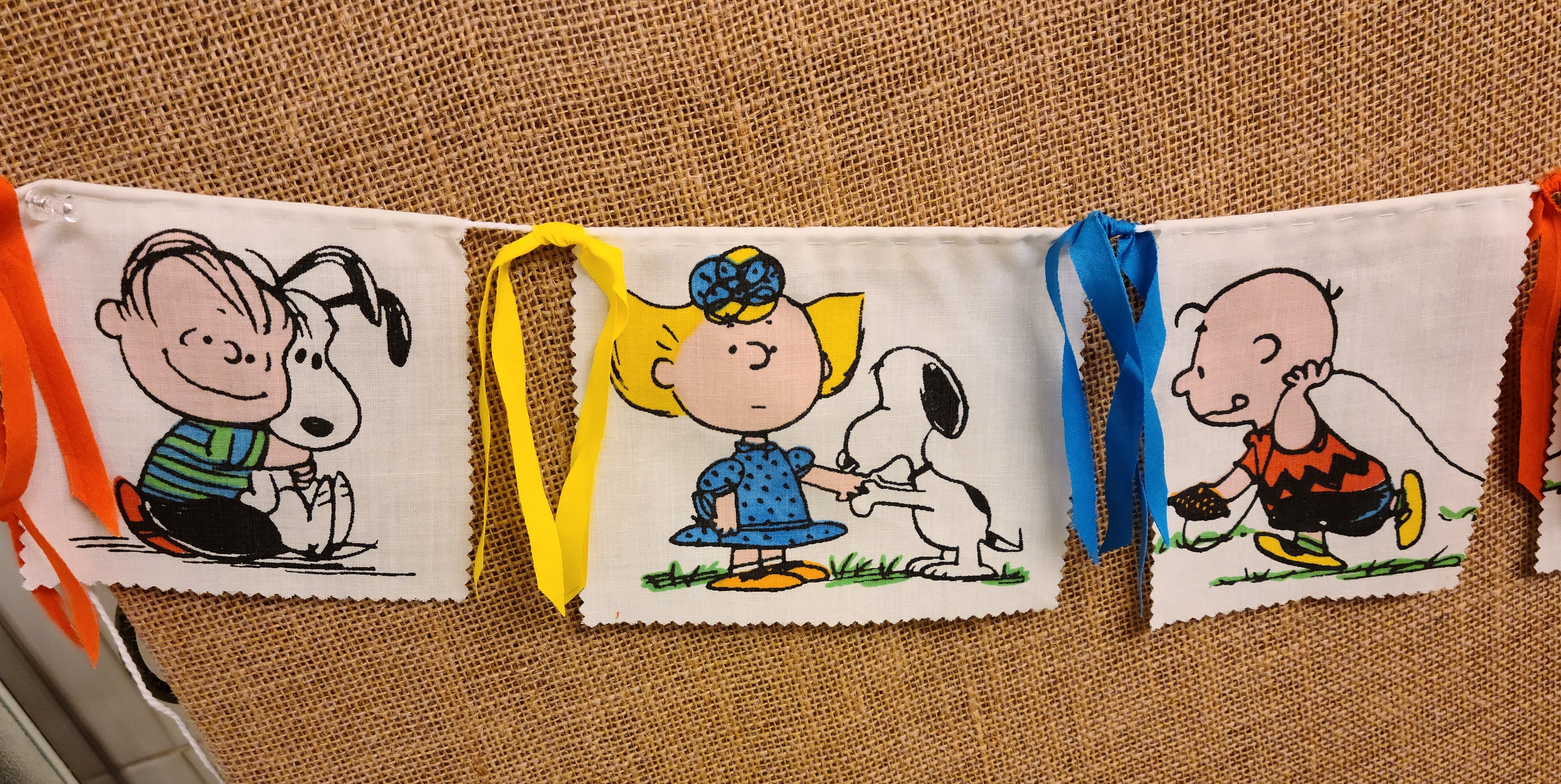 Linus & Snoopy 5 Ft. Banner Peanuts Gang Garland Charlie - Etsy
