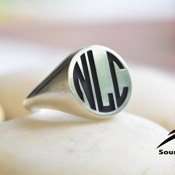 Monogram Signet Ring - Etsy