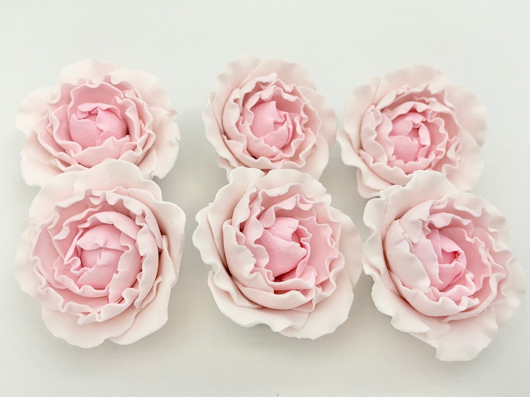 Gum Paste Ranunculus Sugar Flowers Ranunculus Cake Topper Pink ...