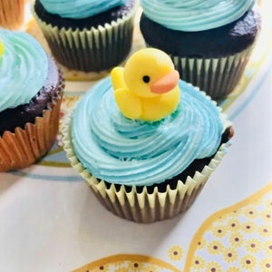 Fondant Rubber Duck Cupcake Toppers: Edible Yellow Duck Decorations - Etsy