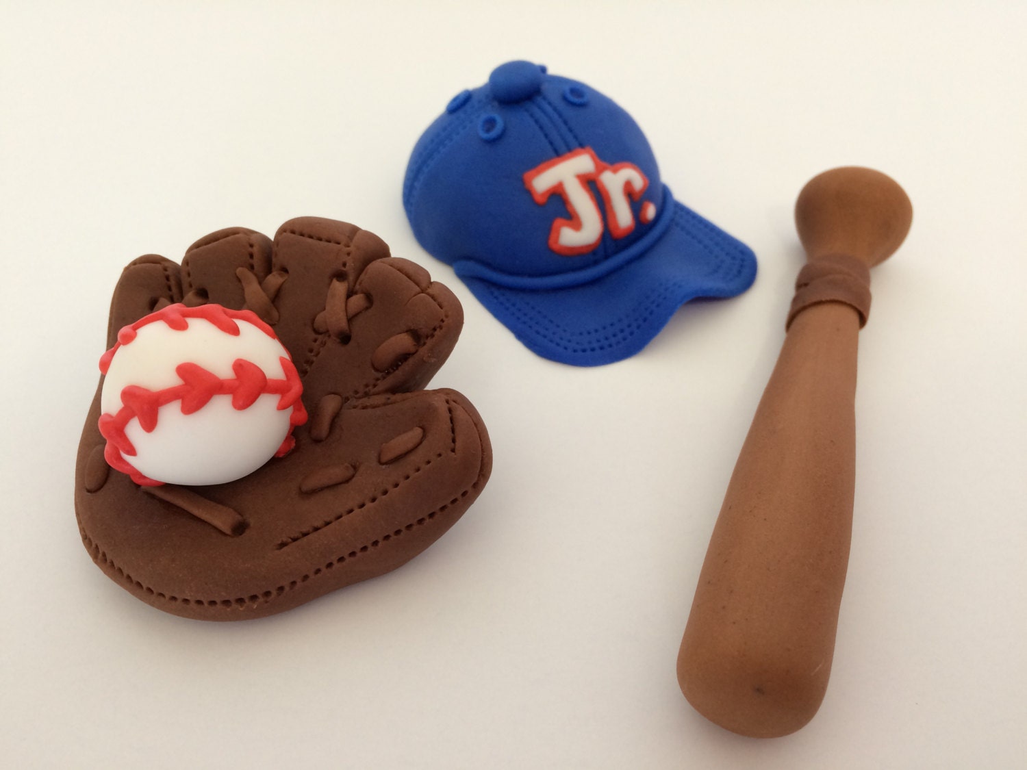 Baseball Cake Topper Set: Edible Fondant Hat, Glove & Bat - Etsy