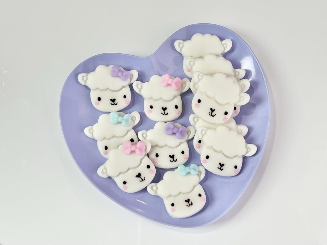 Fondant Sheep Cupcake Toppers: Edible Lamb Cake Decoration - Etsy