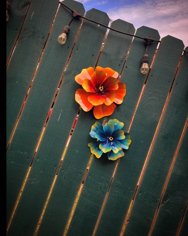 Metal Hibiscus Fence Flowers: Colorful Garden Decoration - Etsy