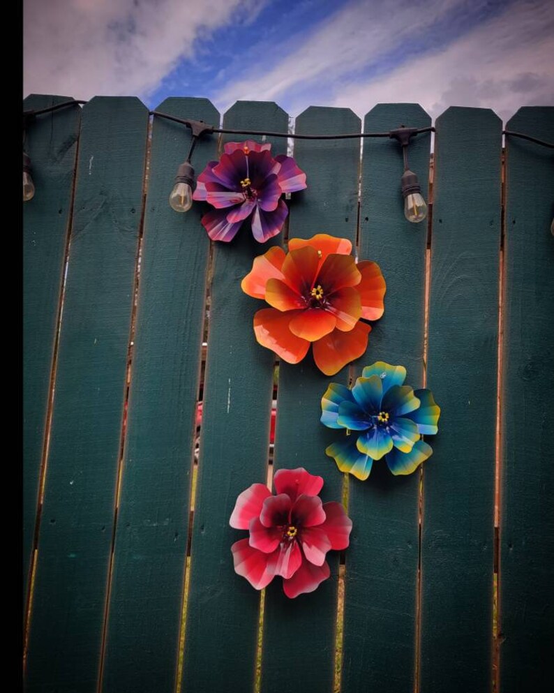 Metal Hibiscus Fence Flowers: Colorful Garden Decoration - Etsy