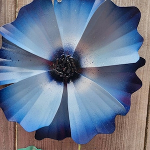Metal Cosmo Flower, Fence Flower, Garden Art, Metal Garden Decor - Etsy