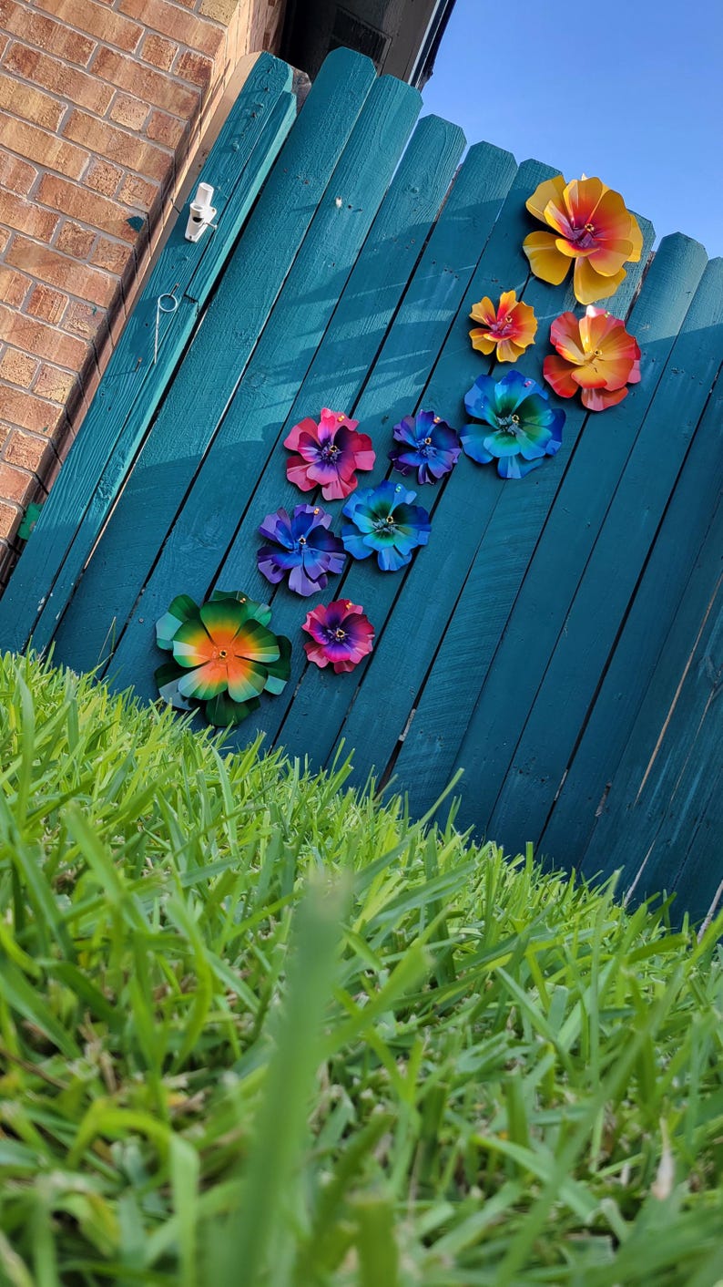 Metal Hibiscus Fence Flowers: Colorful Garden Art - Etsy