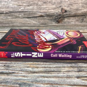 Call Waiting by R.L. Stine - Fear Street | Archway Paperback Horror ...