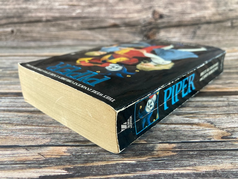 Piper by Brett Rutherford & John Robertson Zebra Horror Books Zebra ...