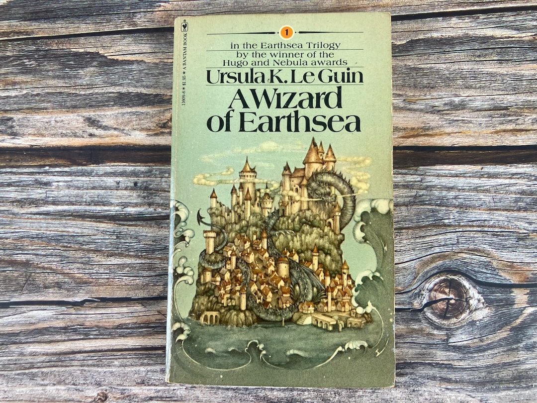 Ursula K. Leguin Earthsea Book 1 A Wizard of Earthsea Bantam Books ...