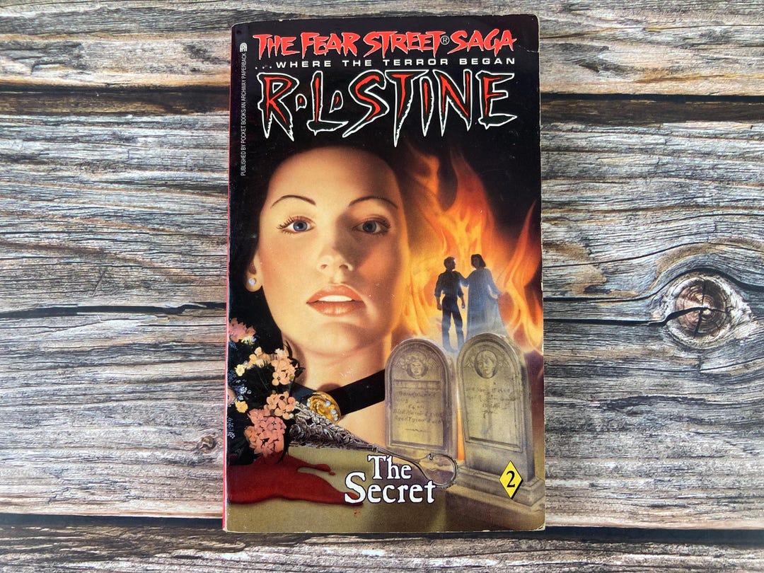 The Secret by R.L. Stine - Fear Street Saga #2 - Archway Paperback ...
