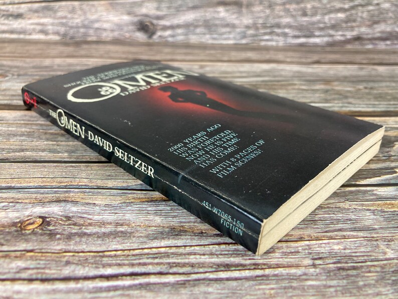 The Omen by David Seltzer Signet Horror Books Signet Paperback Horror ...