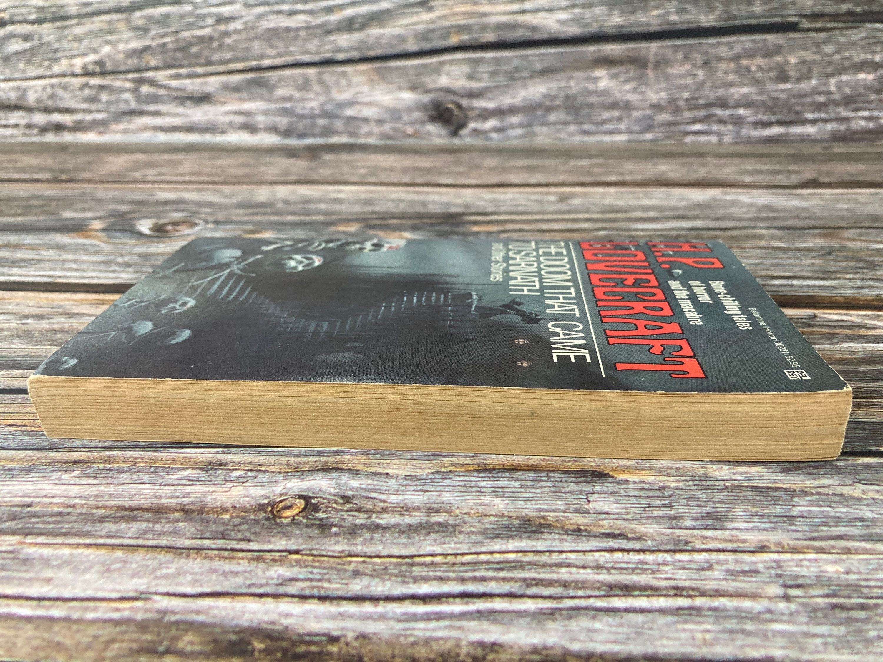 The Doom That Came to Sarnath by H.P. Lovecraft Del Rey Books 1980s ...