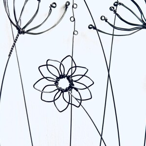 Wire Flower Meadow in a Wire Frame/flowers/seed Heads & Grasses/wire ...