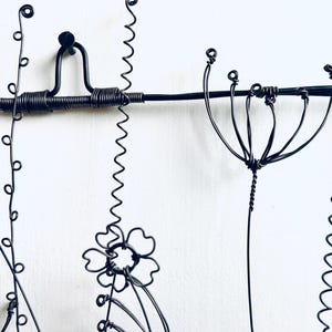 Wire Flower Meadow in a Wire Frame/flowers/seed Heads & Grasses/wire ...