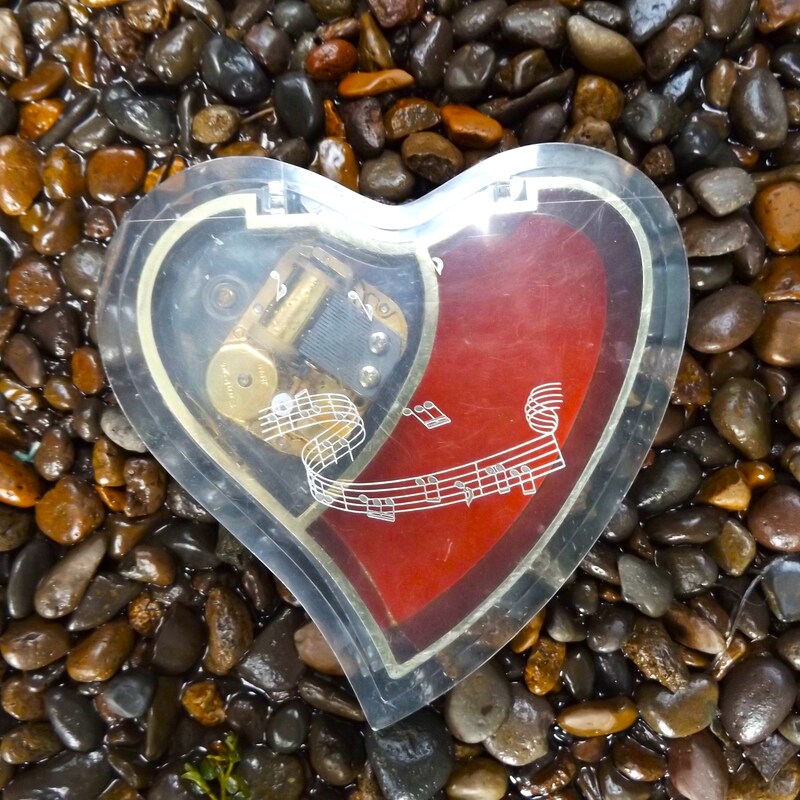 Heart Music Box - Etsy