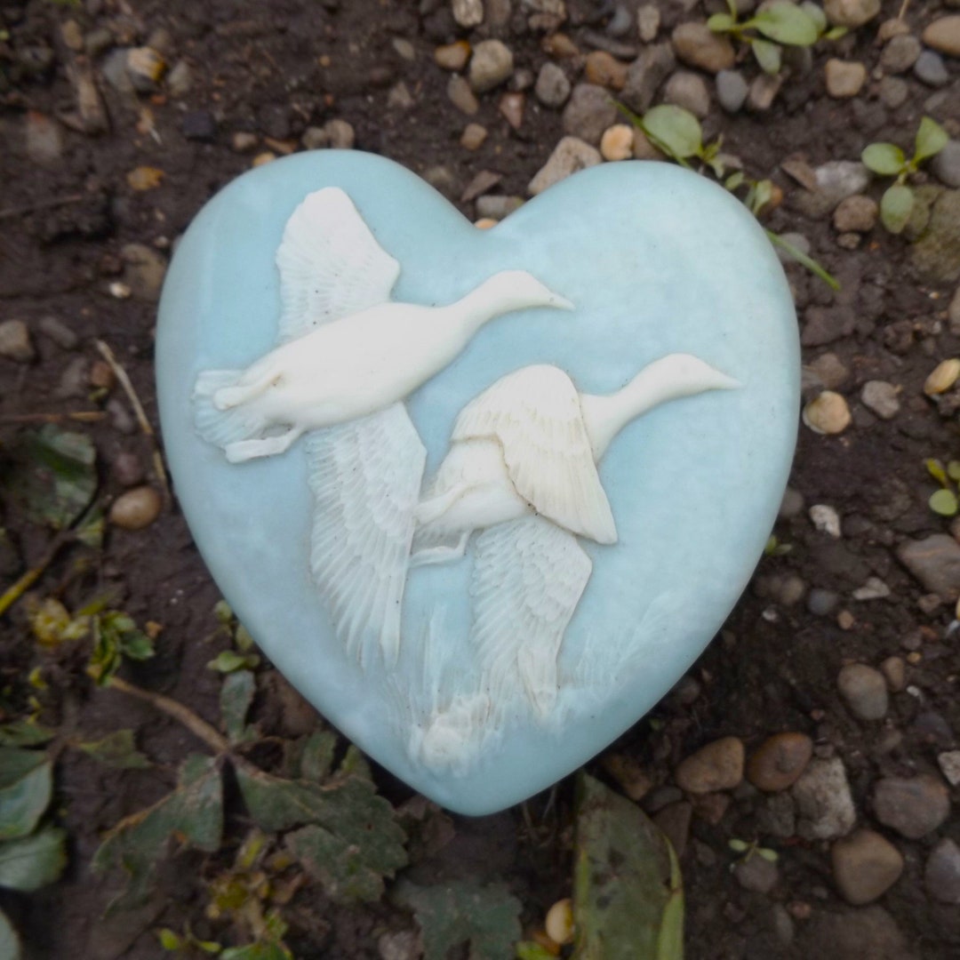Incolay Carved Stone Heart Box - Hunter Geese Stash - Etsy