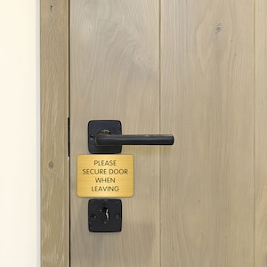 Please Close Bathroom Door Sign - Etsy