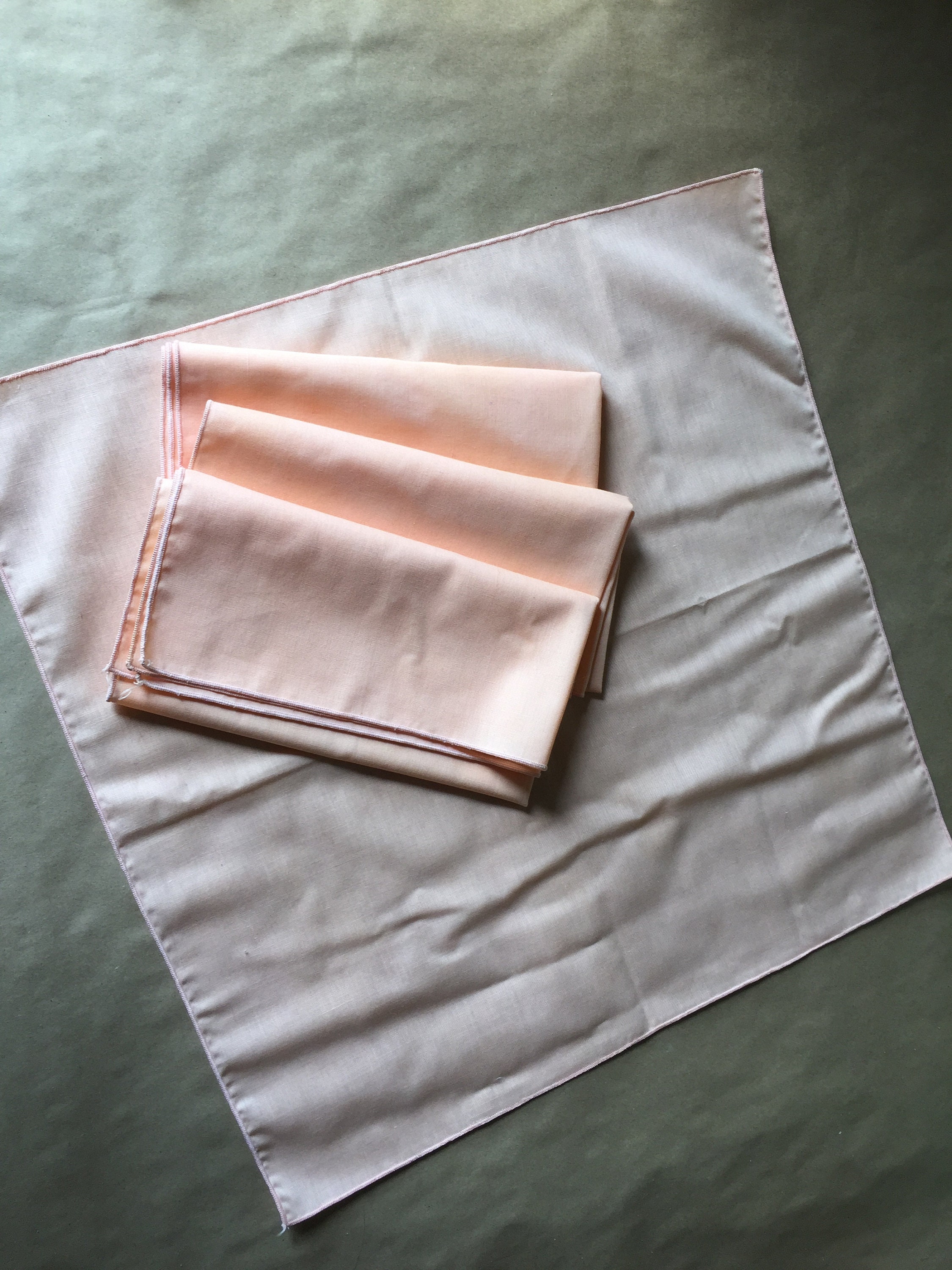 1980s Peach Colored Poly Cotton Dinner Napkins Set of Four - Etsy